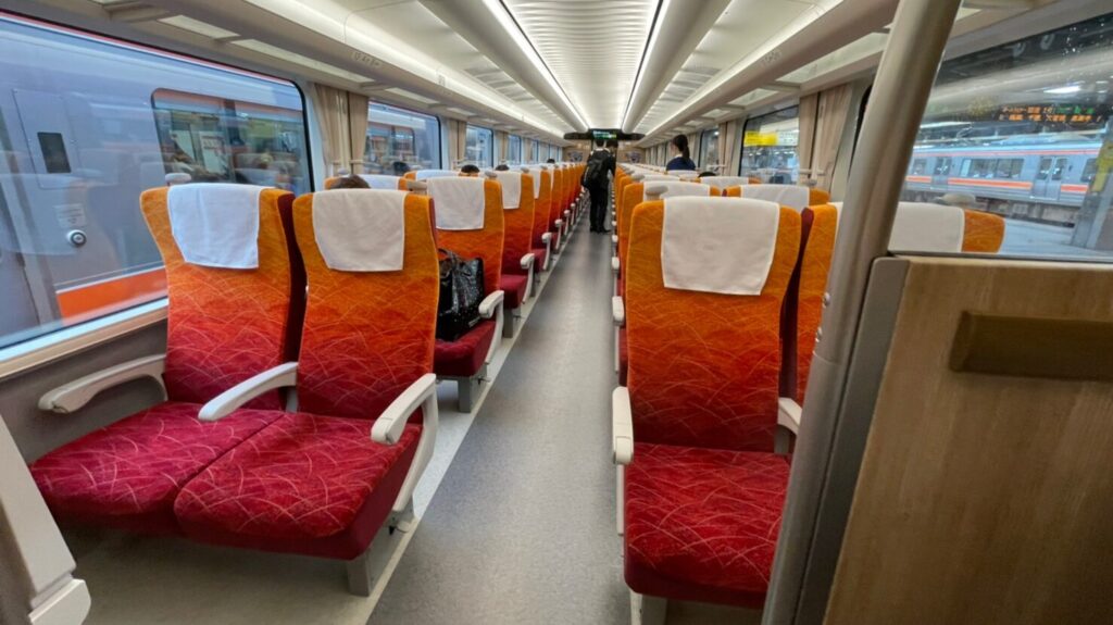 【最新型】特急ひだ・南紀HC85系の超快適な普通車 | Trainist